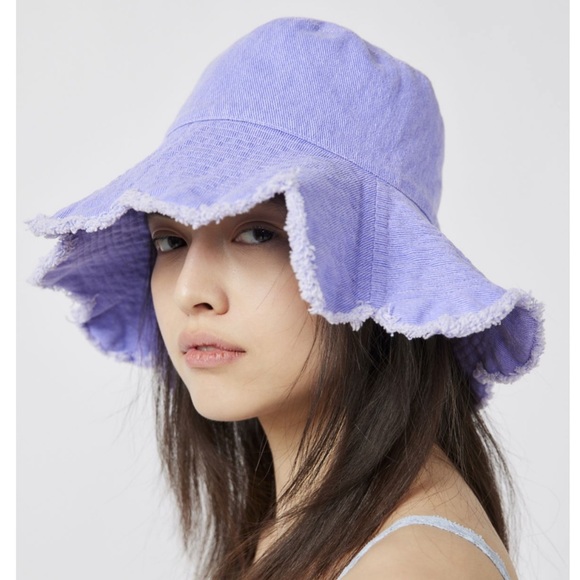 Urban Outfitters | Accessories | Nwt Uo Floppy Scalloped Bucket Hat ...